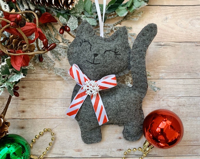 Felt Cat Christmas Ornament - Made to Order - Etsy