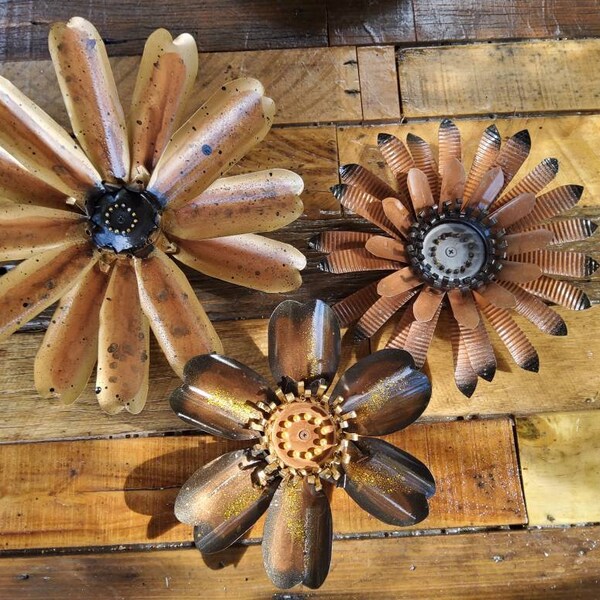 Steampunk Garden Art - Etsy