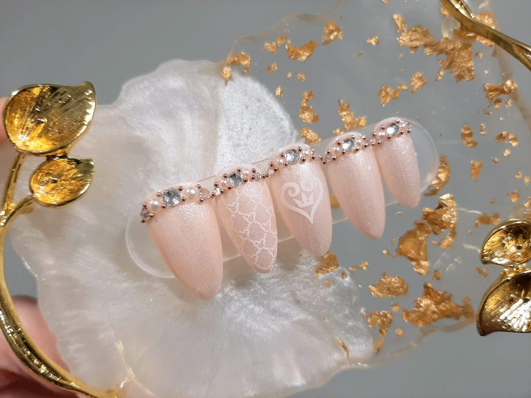 Wedding Engagement Peach Beige Sparkle Handmade Press-on Nails Disney ...