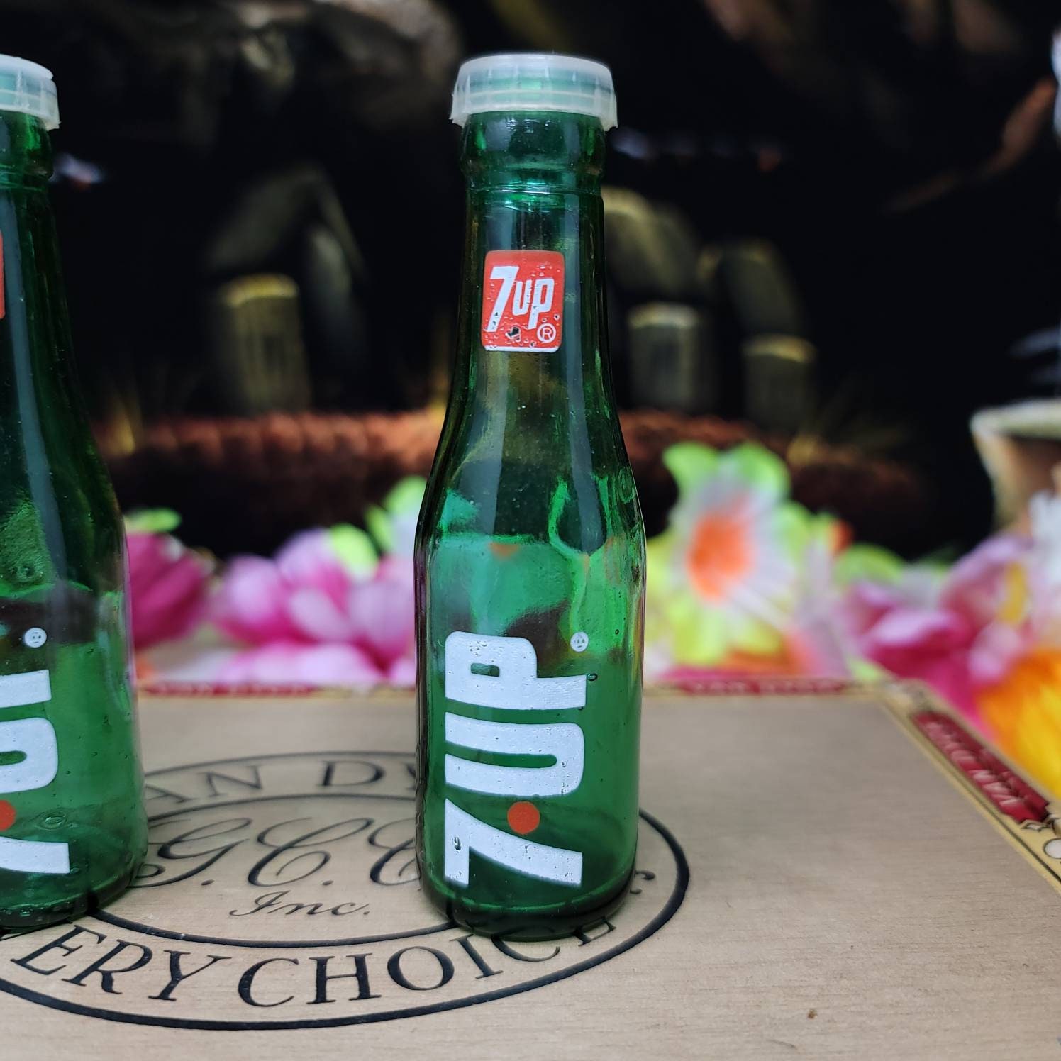 1970's Miniature 7UP Glass Bottle Salt & Pepper Shakers - Etsy.de