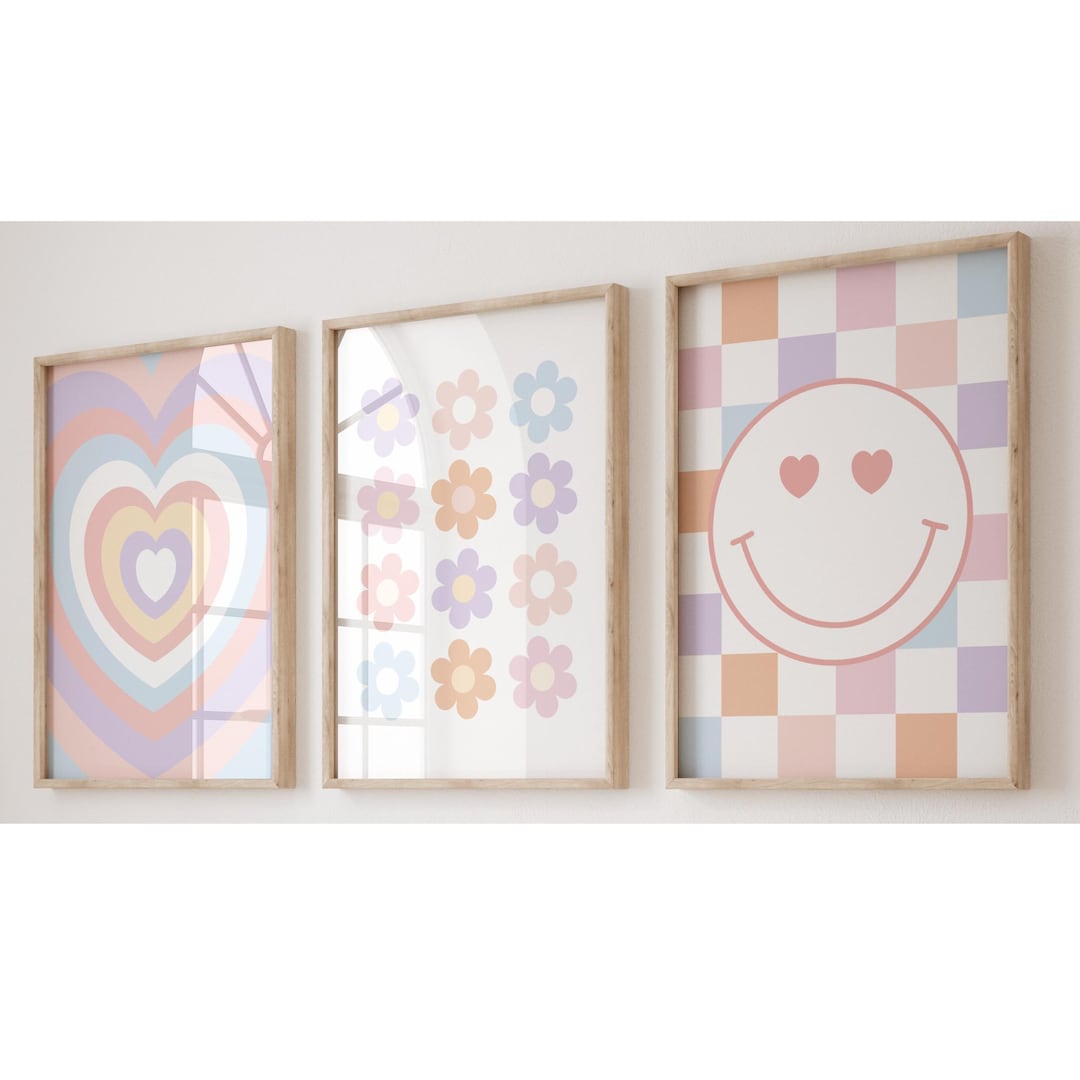 Smiley Face Retro Wall Art, Daisy Girls Bedroom Decor, Pastel Printable ...