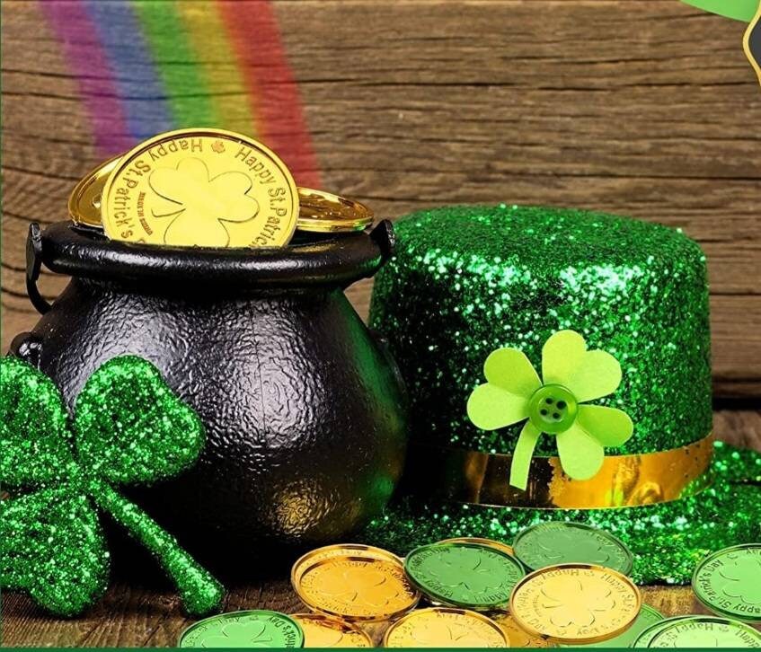 St. Patrick's Lucky Coins Plastic Shamrock Leprechaun Clover Coins for ...