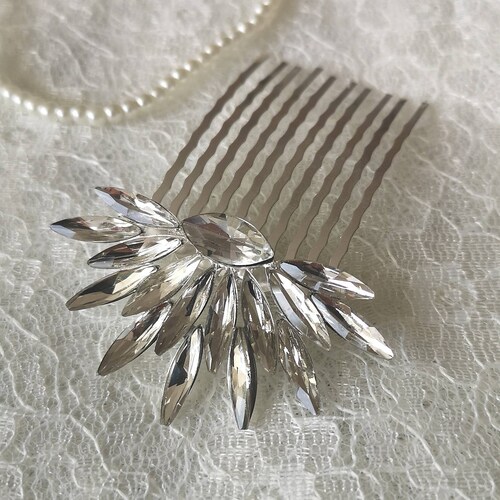 Leather Crescent Moon Celestial Hair Comb - Etsy Israel