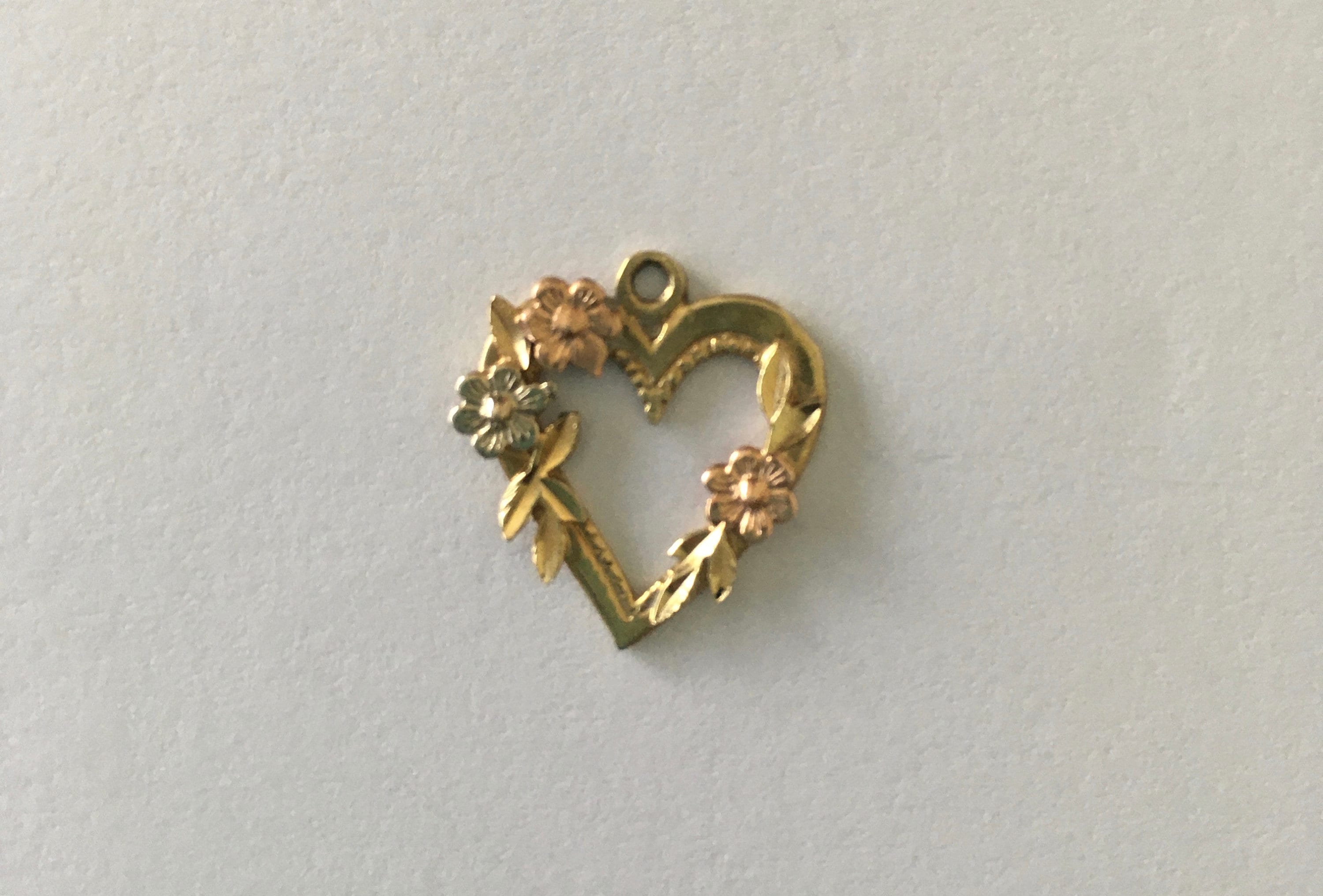 14K Heart Pendant - Etsy
