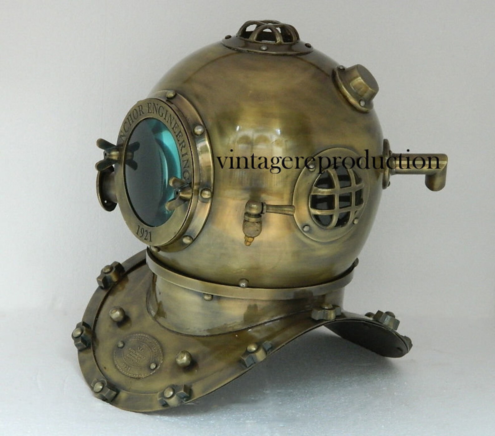 Handicraft Scuba Diving Helmet Figurines in Iron and Aluminium - Etsy
