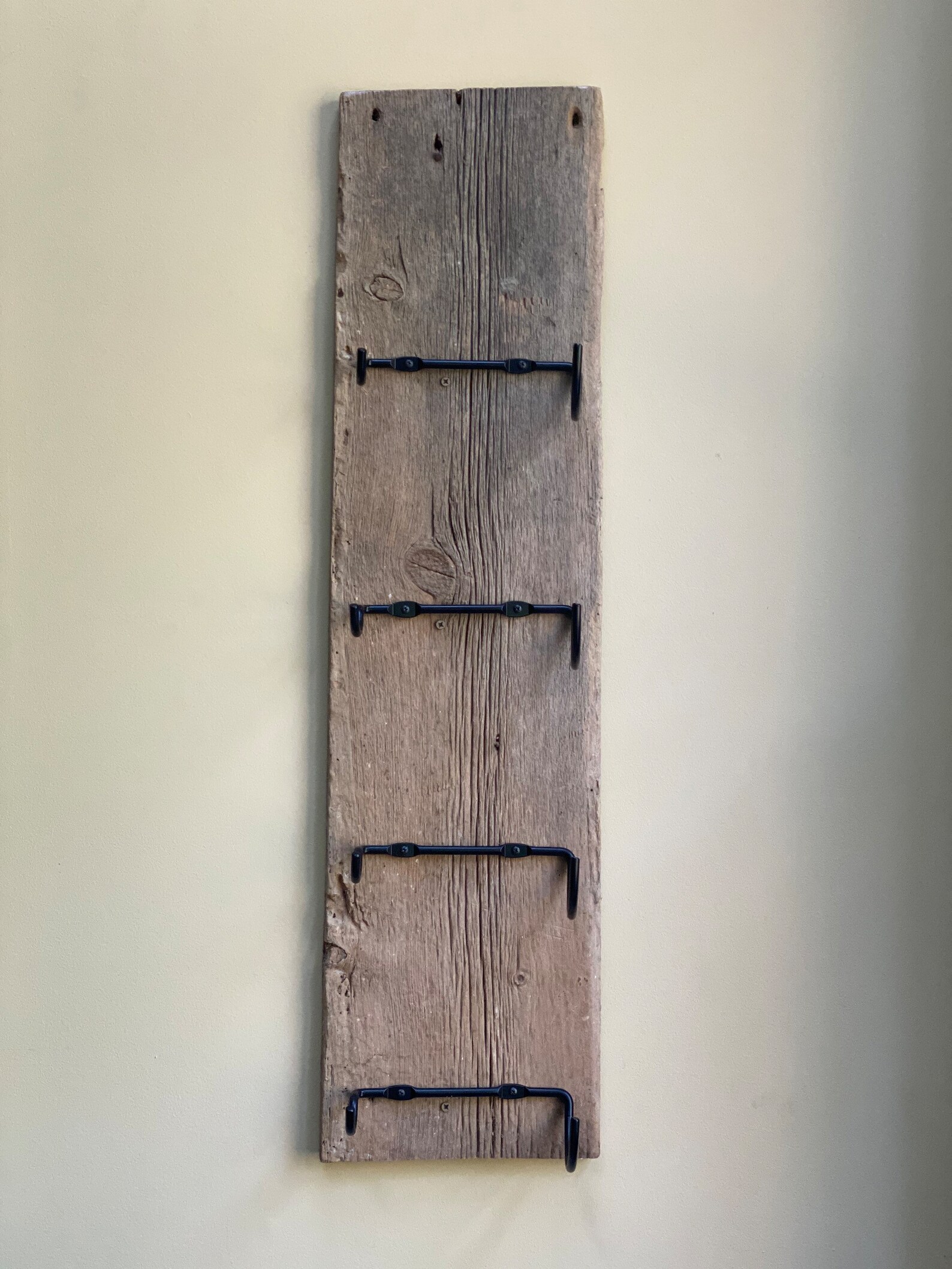 Farm House Wine Rack. 100 Year Old Barn Wood Wine Rack. Rustic - Etsy