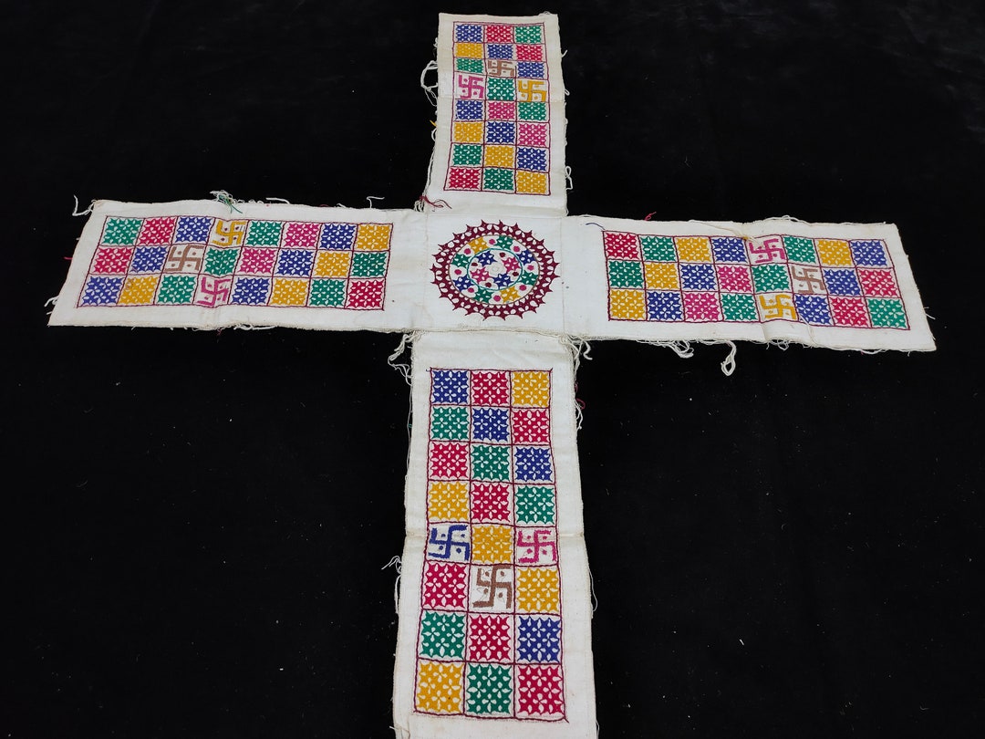 Ancient Indian Chess, Chausar / Pachisi / Chopat / Chopad / Board Game ...