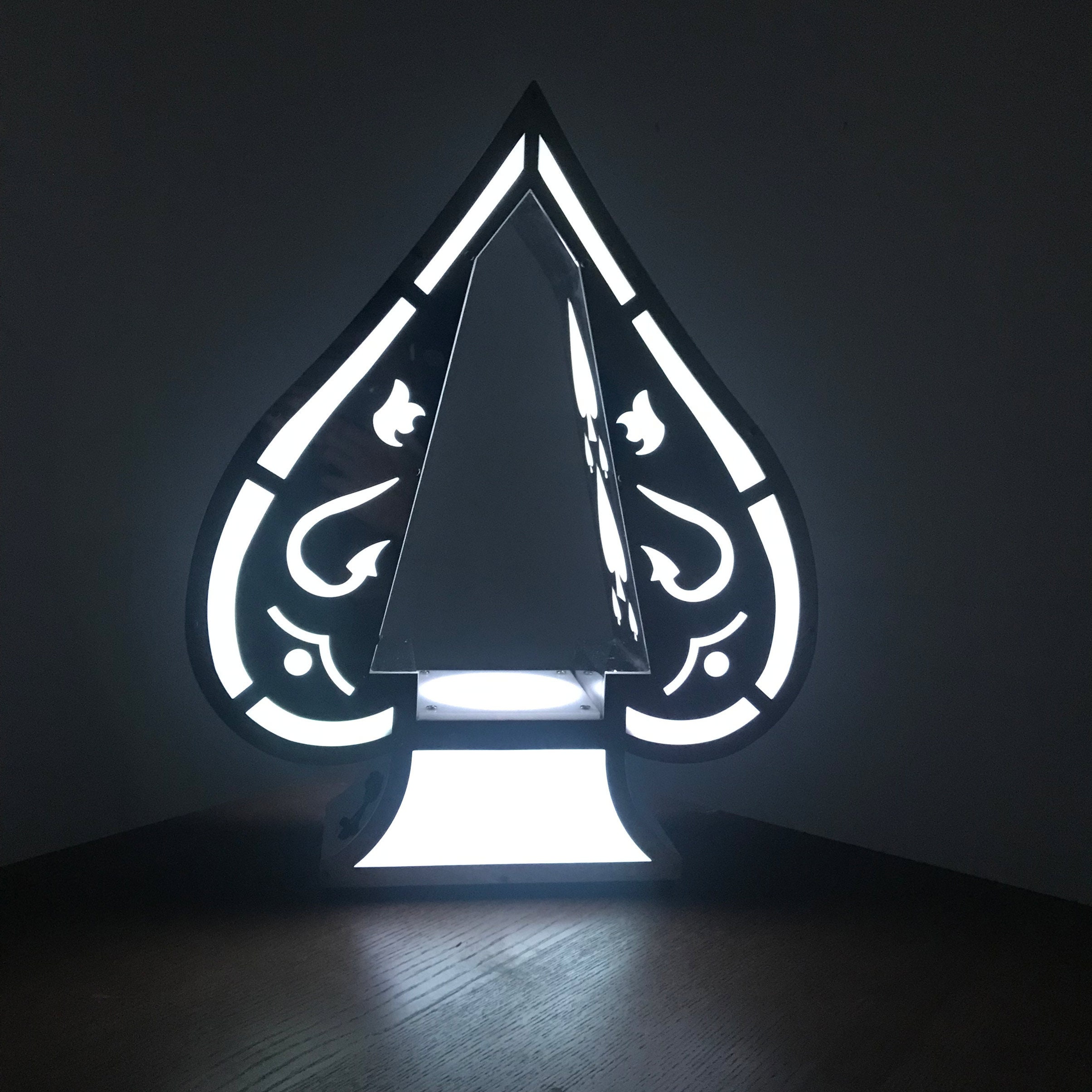 LED Rechargeable Spade Bottle Presenter Flashing Color | Etsy