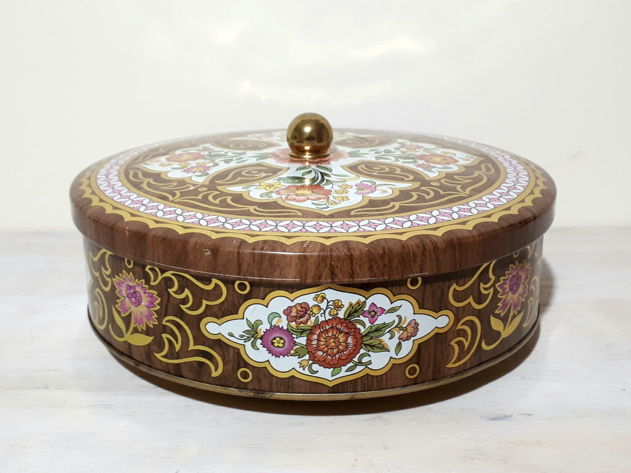Home & Living Vintage Daher Tin Stunning Oriental Design Decorative ...