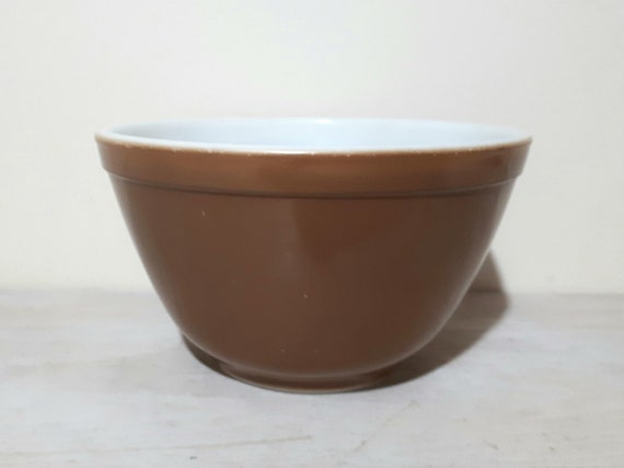 Home & Living PYREX Town & Country Brown #401 Small Mixing Bowl 1 12 ...
