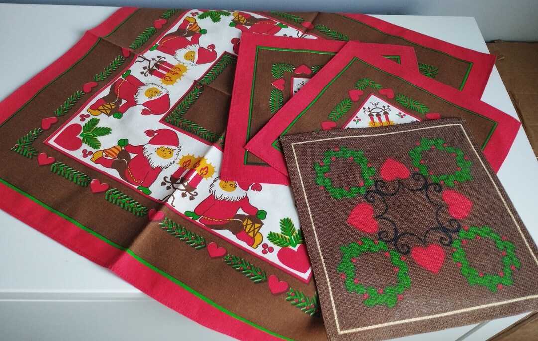 Set of 4 Printed Christmas Table Toppers. Swedish Vintage 1970s. - Etsy