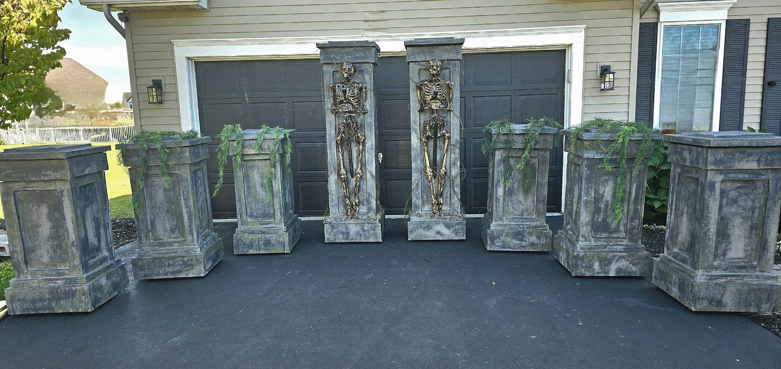Recessed Panel Pillars, Skeletons W/ Swords, Vines, Halloween Prop ...