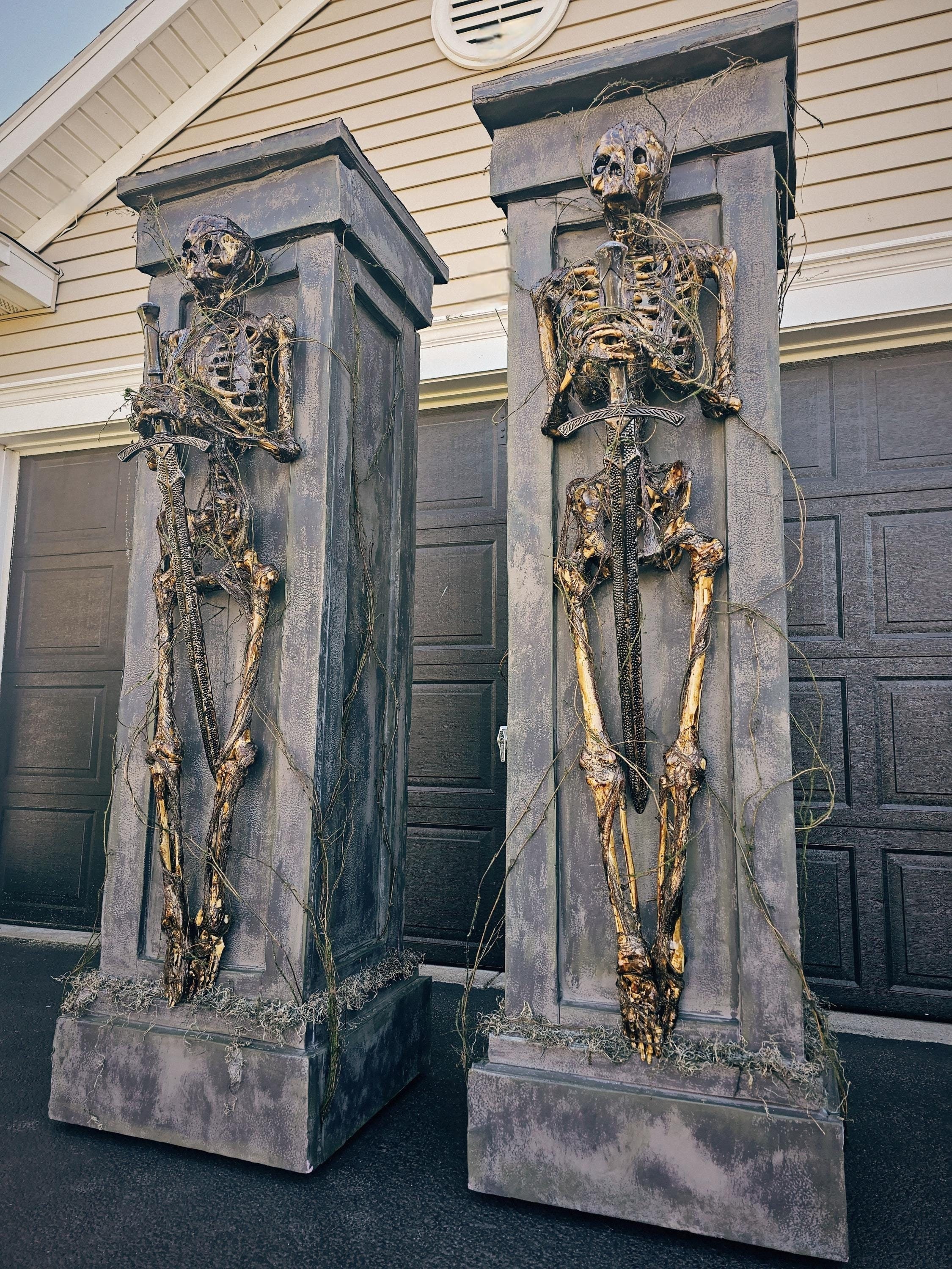 Recessed Panel Pillars, Skeletons W/ Swords, Vines, Halloween Prop ...