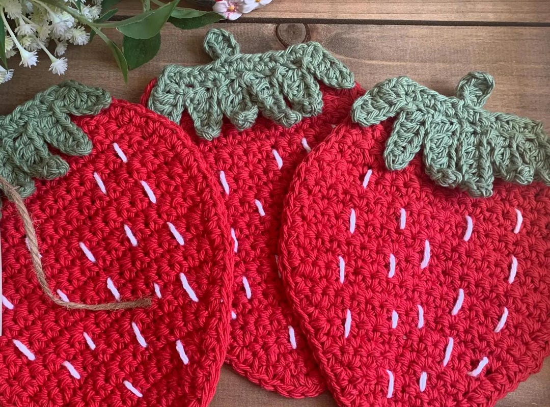 Strawberry Crochet Coaster Set of 3 – Cottage Kitchen Decor – Farmhouse ...
