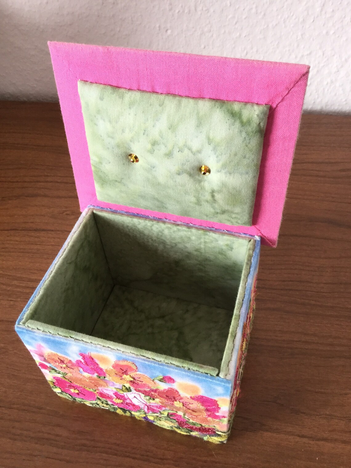 Embroidered Box. Machine Embroidered Box. Trinket Box. - Etsy