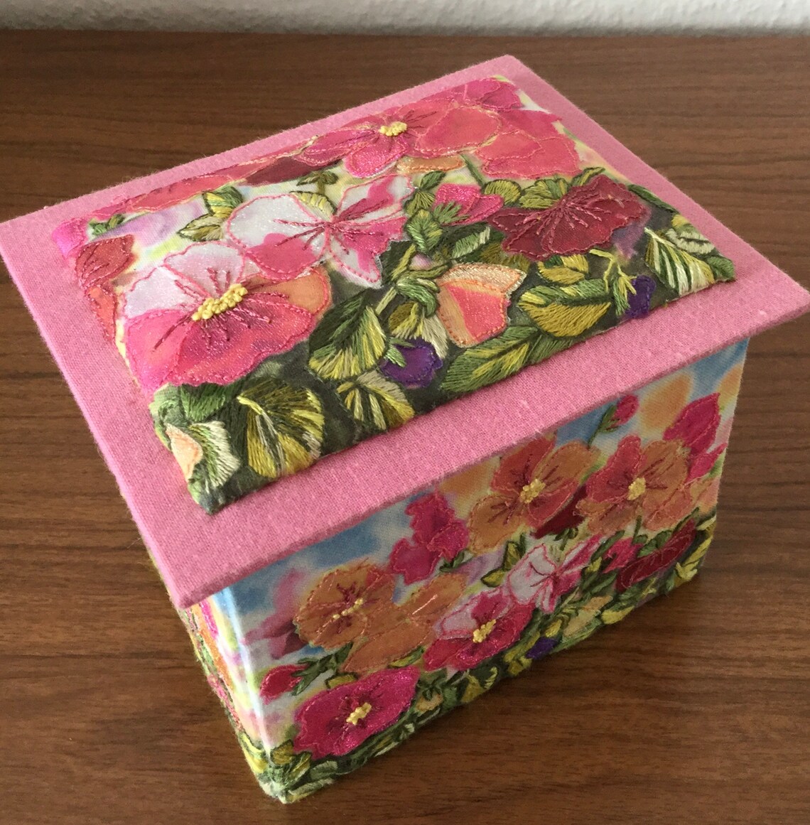 Embroidered Box. Machine Embroidered Box. Trinket Box. - Etsy