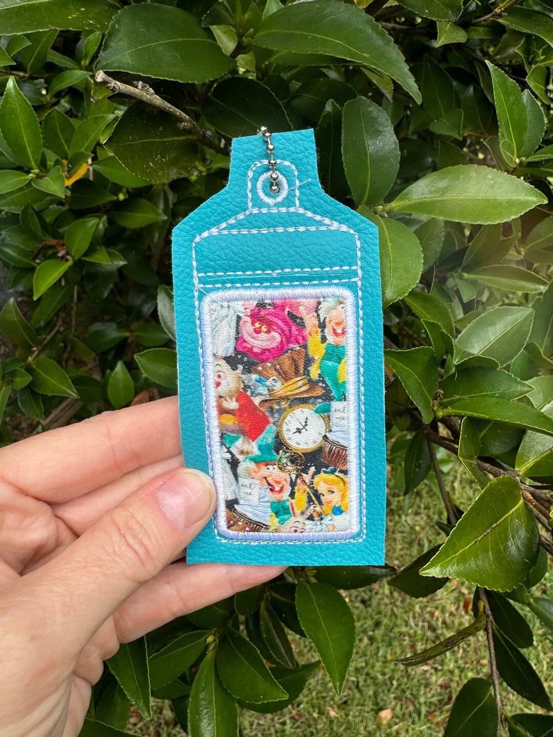 Alice in Wonderland Chapstick Holder, Mad Hatter Pattern Chapstick ...