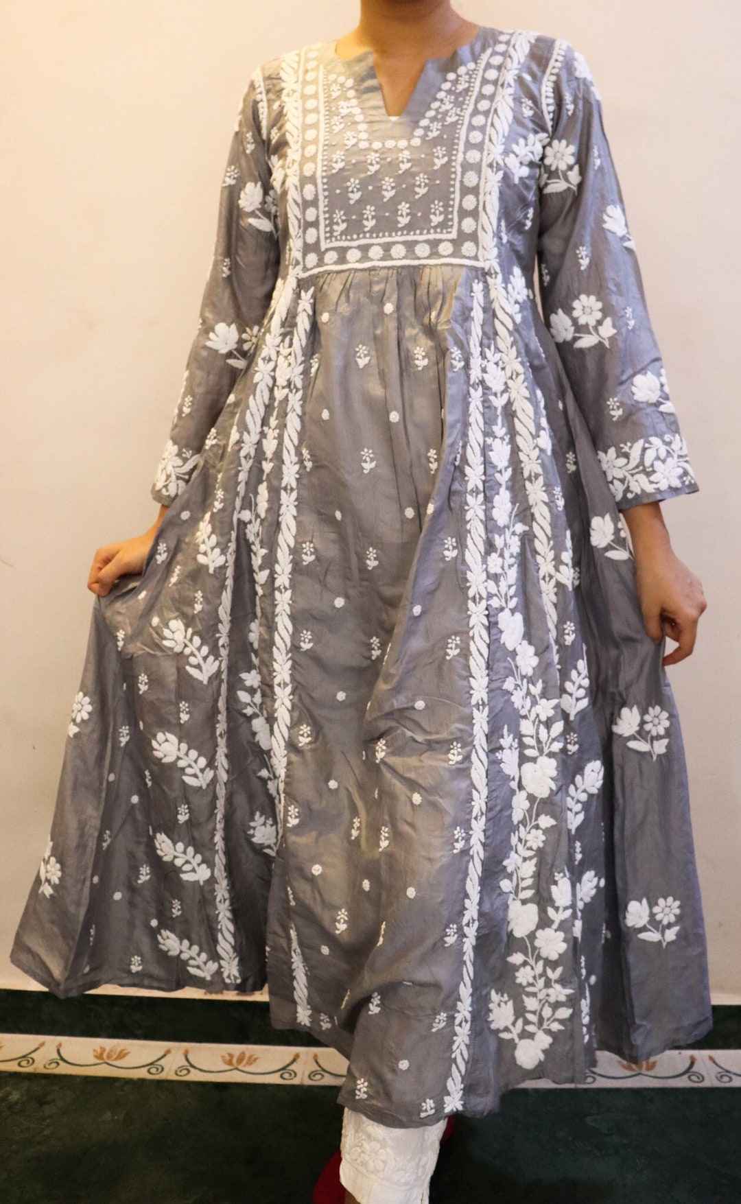 Seide Amara Kleid in Grau - Etsy.de