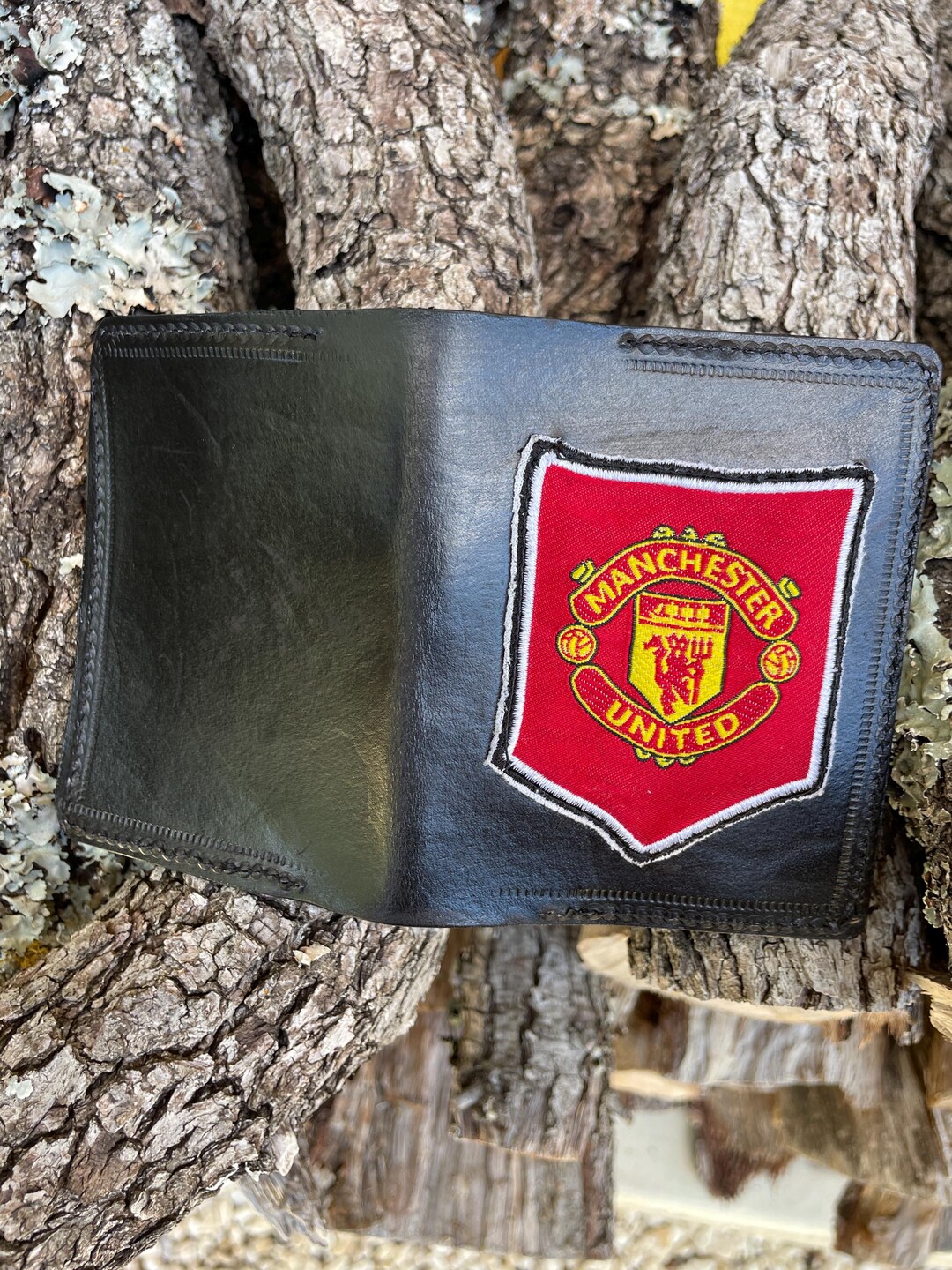 Handmade Leather and Stingray Custom Wallet With Manchester United ...