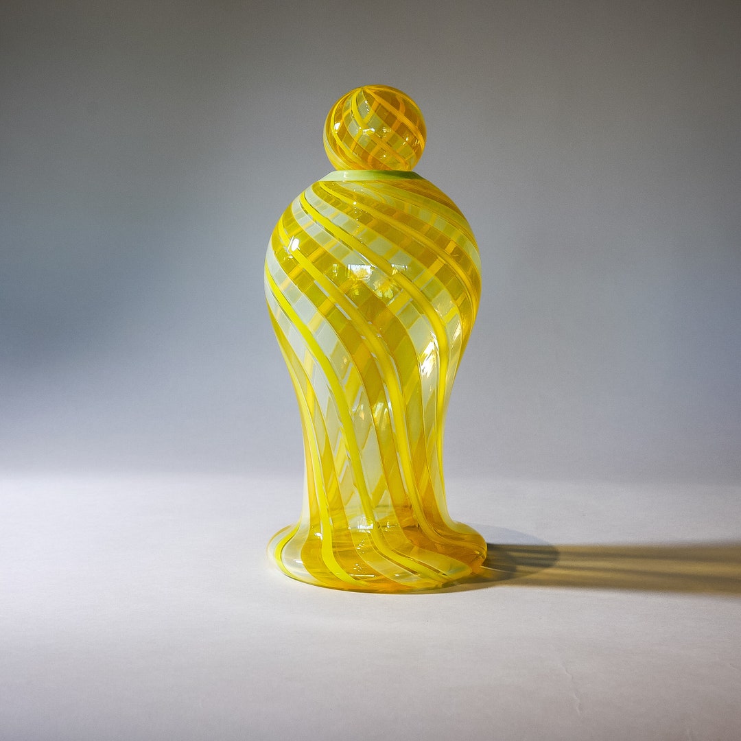 Blown Glass Statue: Circus Circus 3 by Artist Brad Stearns. - Etsy