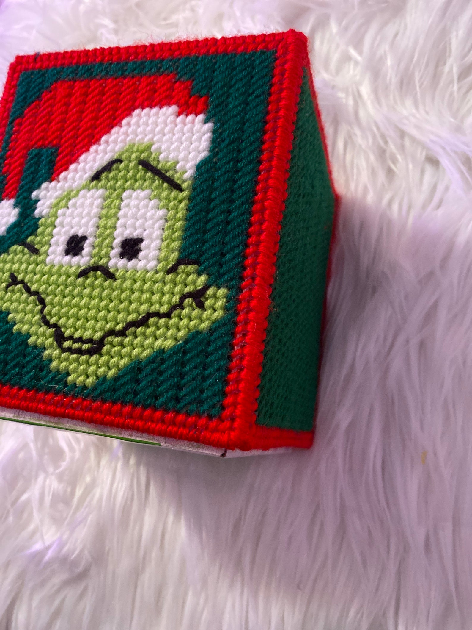 Grinch Tissue Box Cover - Etsy