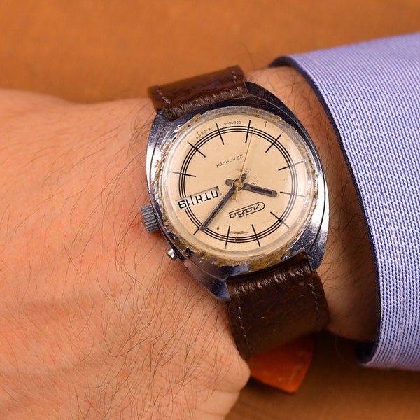 1970s Wrist Watch - Etsy