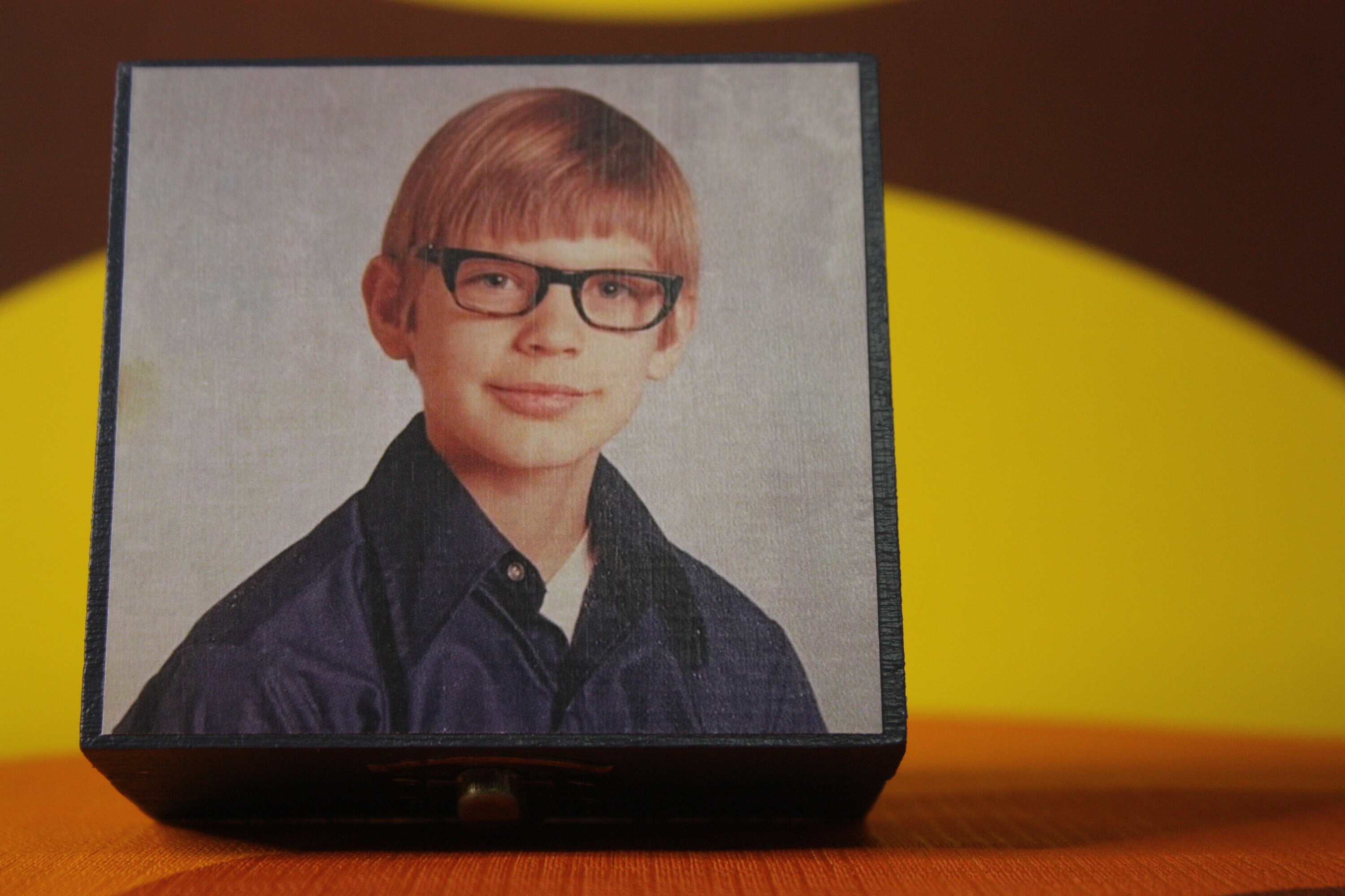 Box Jeffrey Dahmer - Etsy