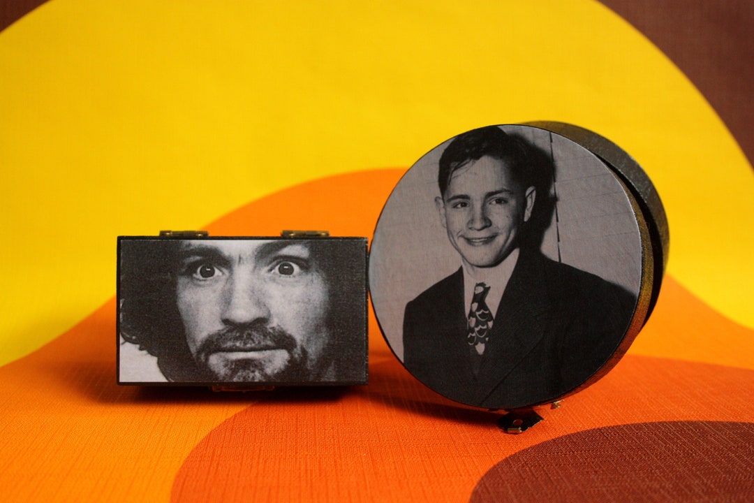 Pack Boxes Charles Manson - Etsy