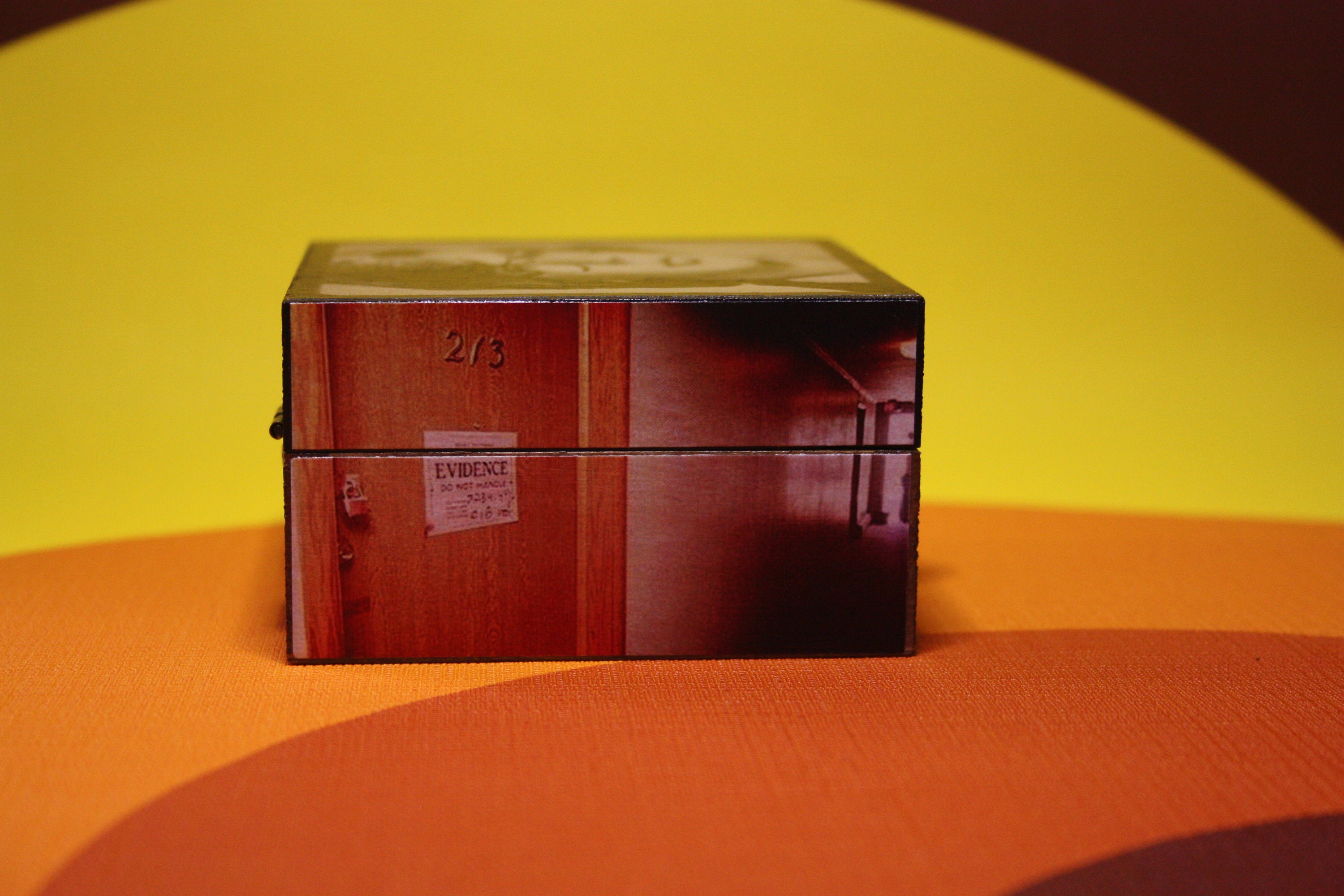 Box Jeffrey Dahmer - Etsy