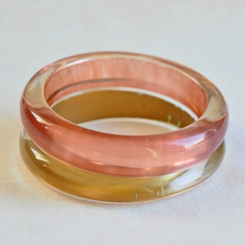 Prystal Bakelite - Etsy