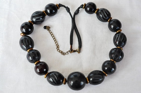 Carved black Bakelite choker, necklace. Hand carved … - Gem
