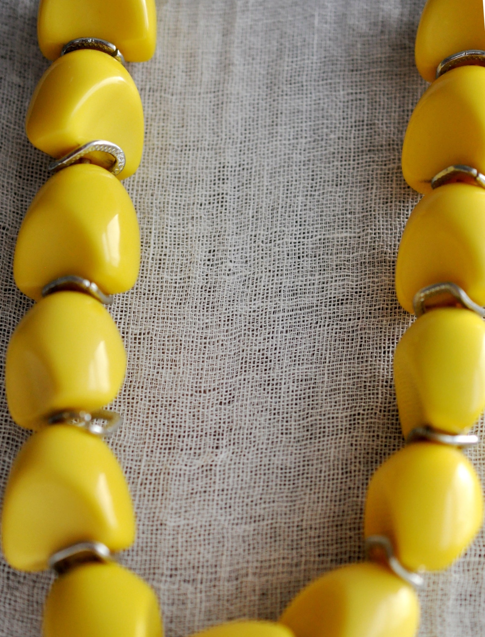 Sunny yellow French Bakelite Galalith necklace. | Etsy