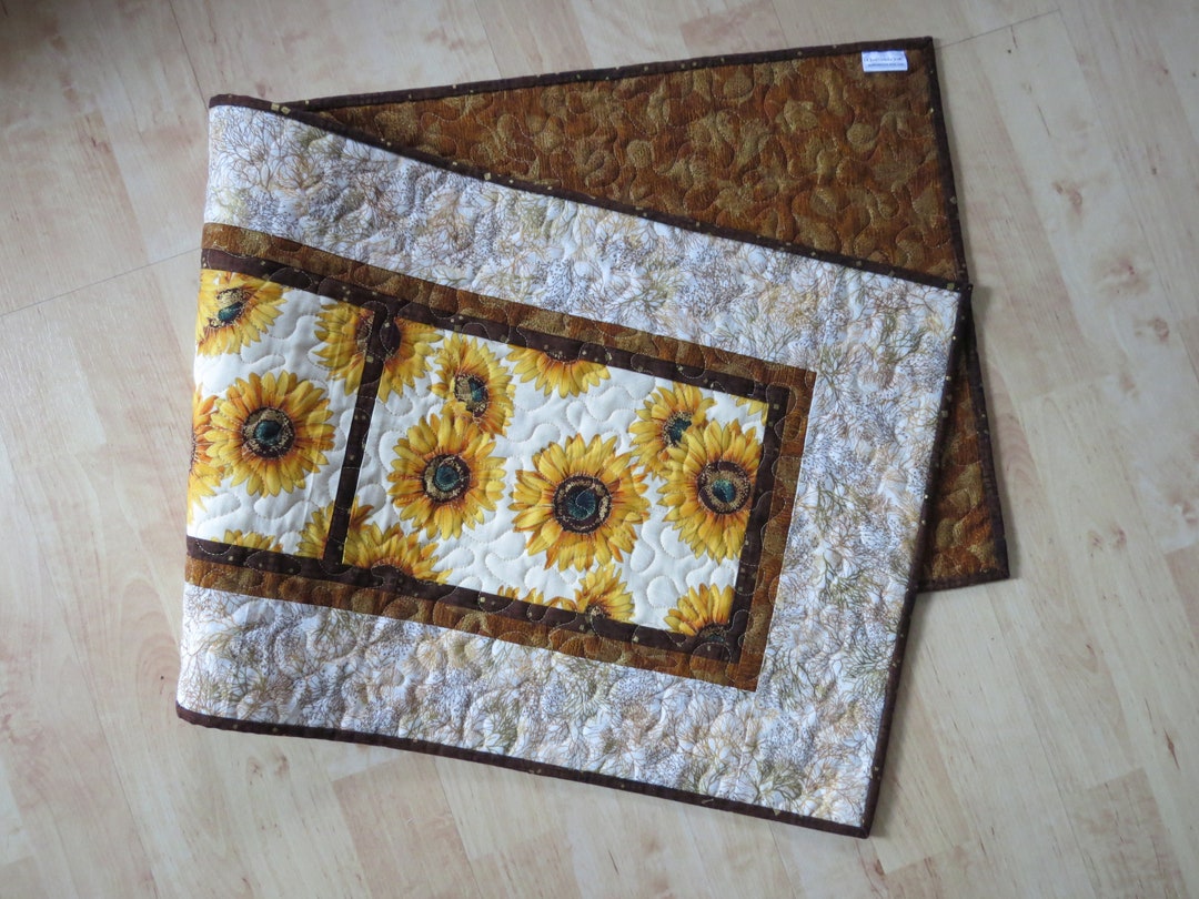 Quilted Table Runner, 15.25x42-inch Shades of the Season Sunflower ...