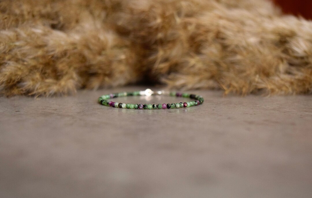 Ruby Zoisite Bracelet - Bracelet Femme, Ultra Delicate Bracelet 2mm ...