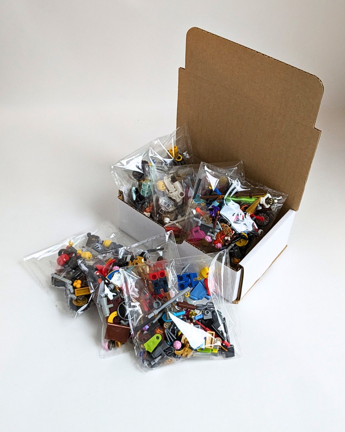 Lego® 2 Minifigures With Accessories Random Assortment Pack, Gift ...