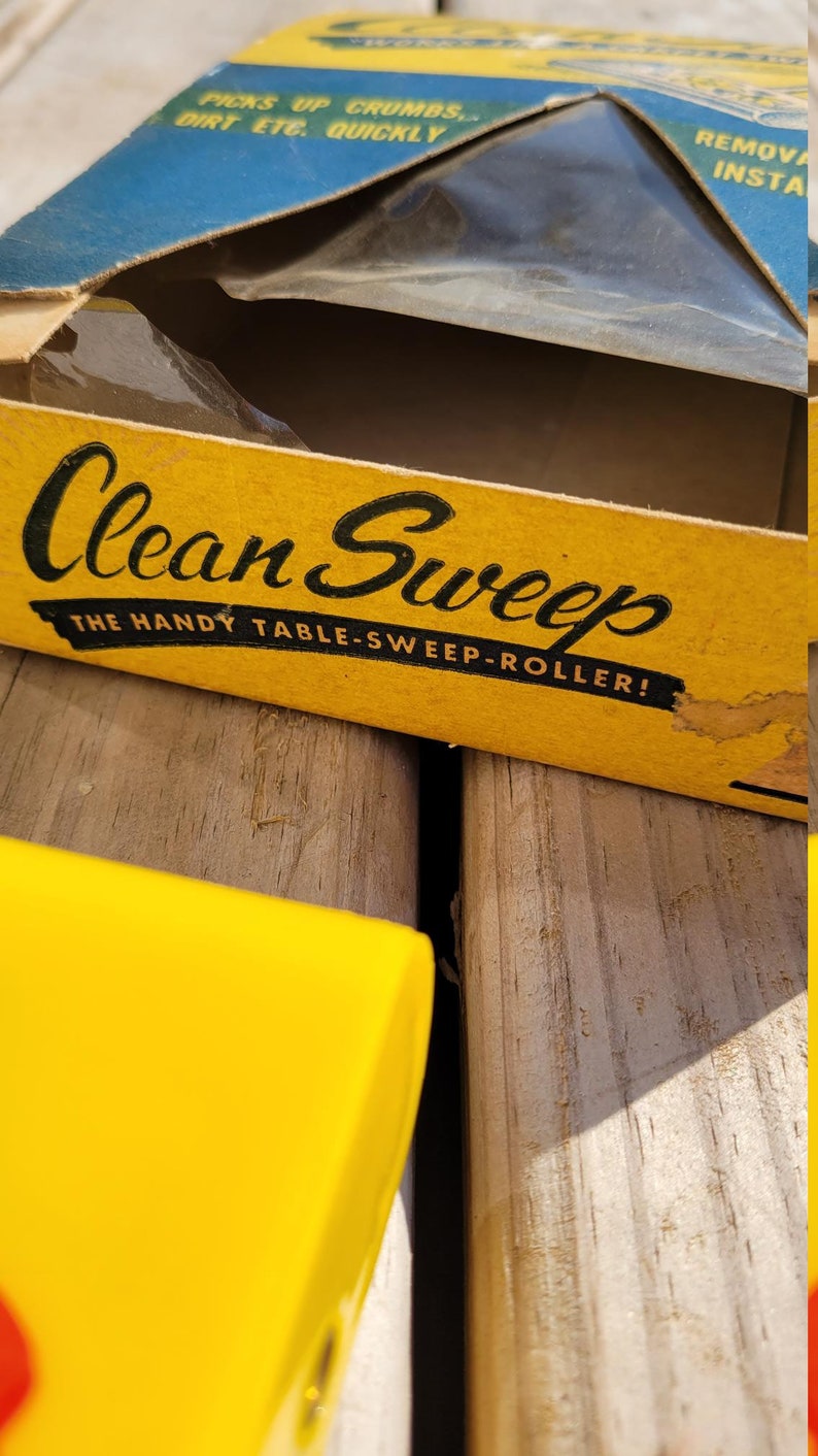 Vintage Clean Sweep Table Sweep Roller Crumb Bakelite Floral | Etsy