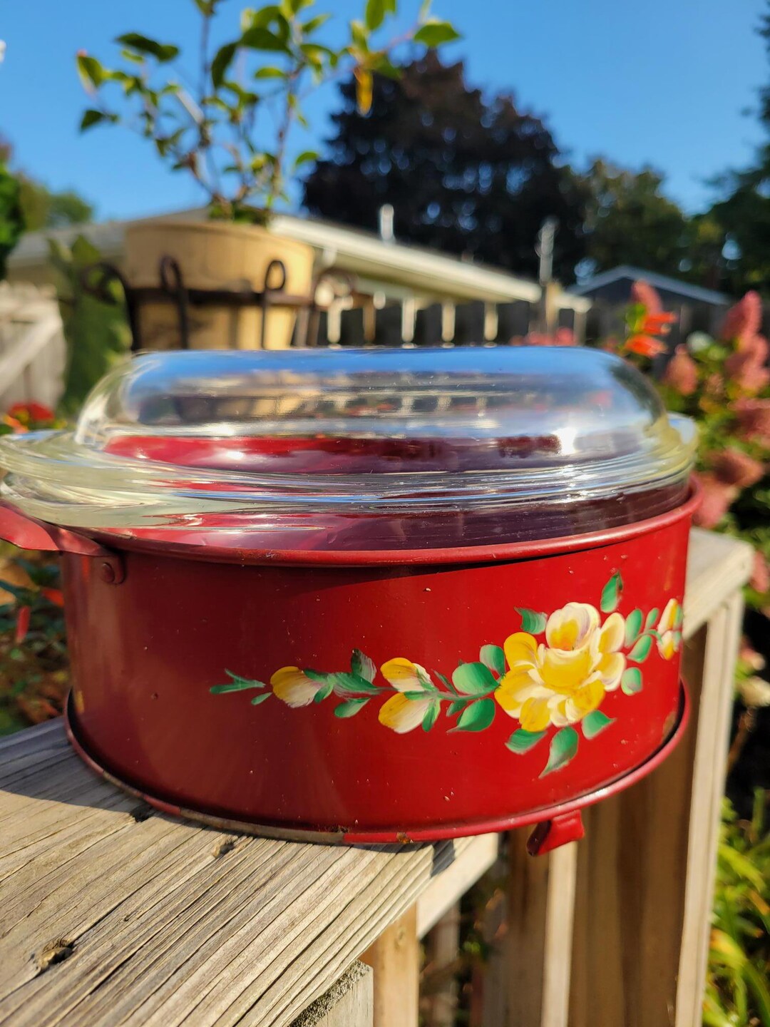 Vintage Pyrex 684 - C22 2 Quart Casserole With Lid Metal Floral Holder ...
