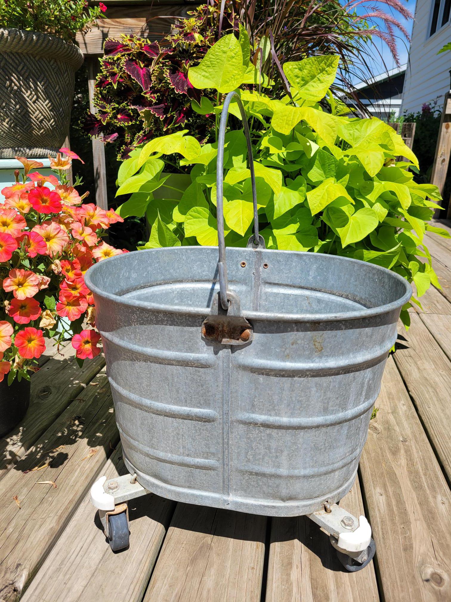 Vintage 5 Gallon Galvanized Metal Mop Bucket With Wheels MSM - Etsy