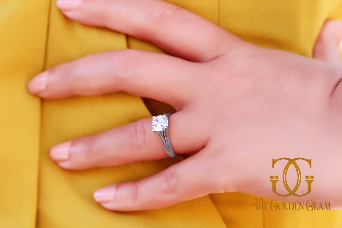 Circle Diamond Engagement Ring Round Cut Solitaire Ring Round - Etsy