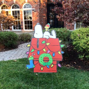 Peanuts/ Snoopy Christmas Doghouse Yard Sign With Woodstock. FREE ...