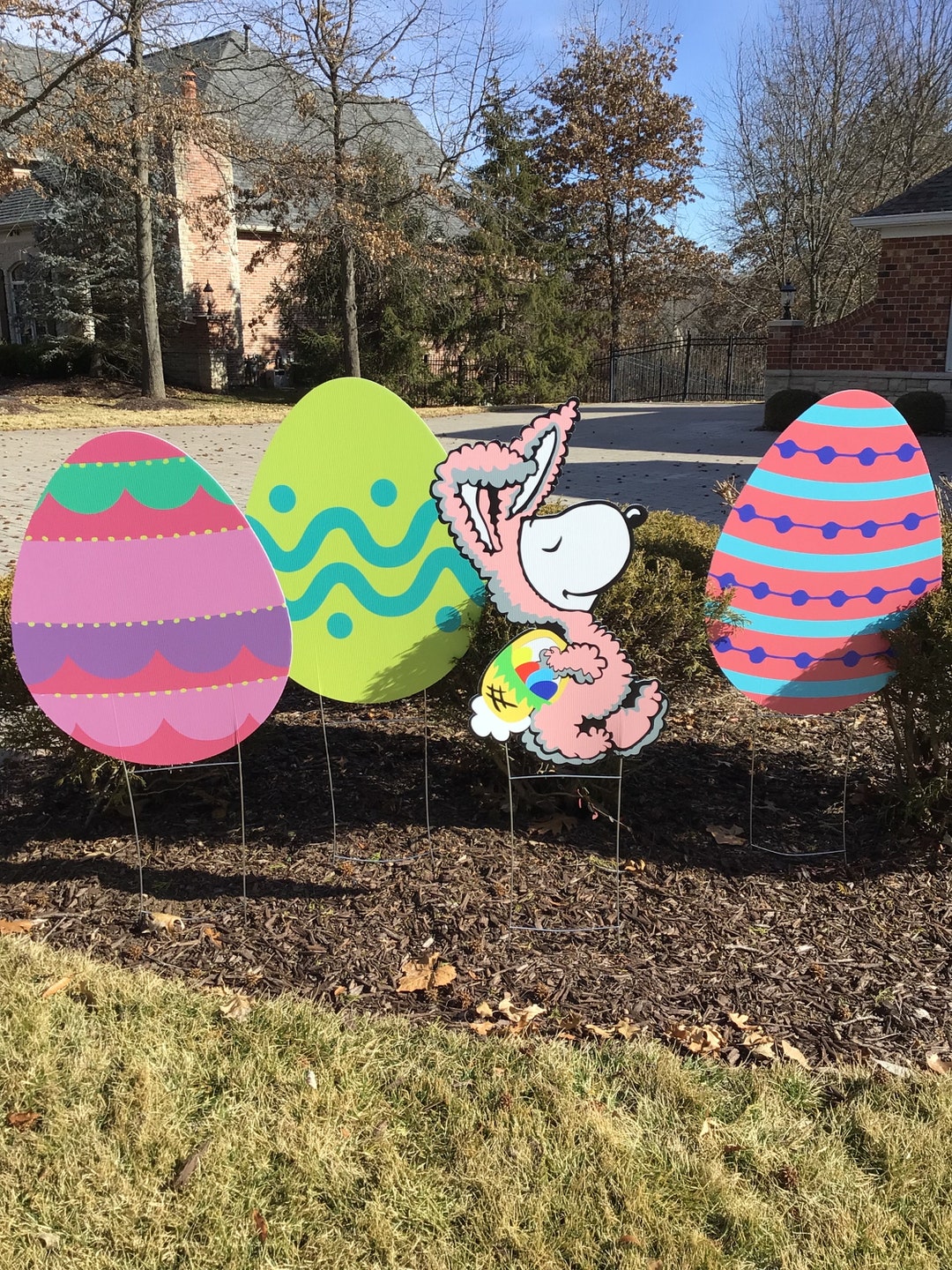 Easter Peanuts/snoopy Easter Beagle With 3 Large Egg Yard Signs - Etsy