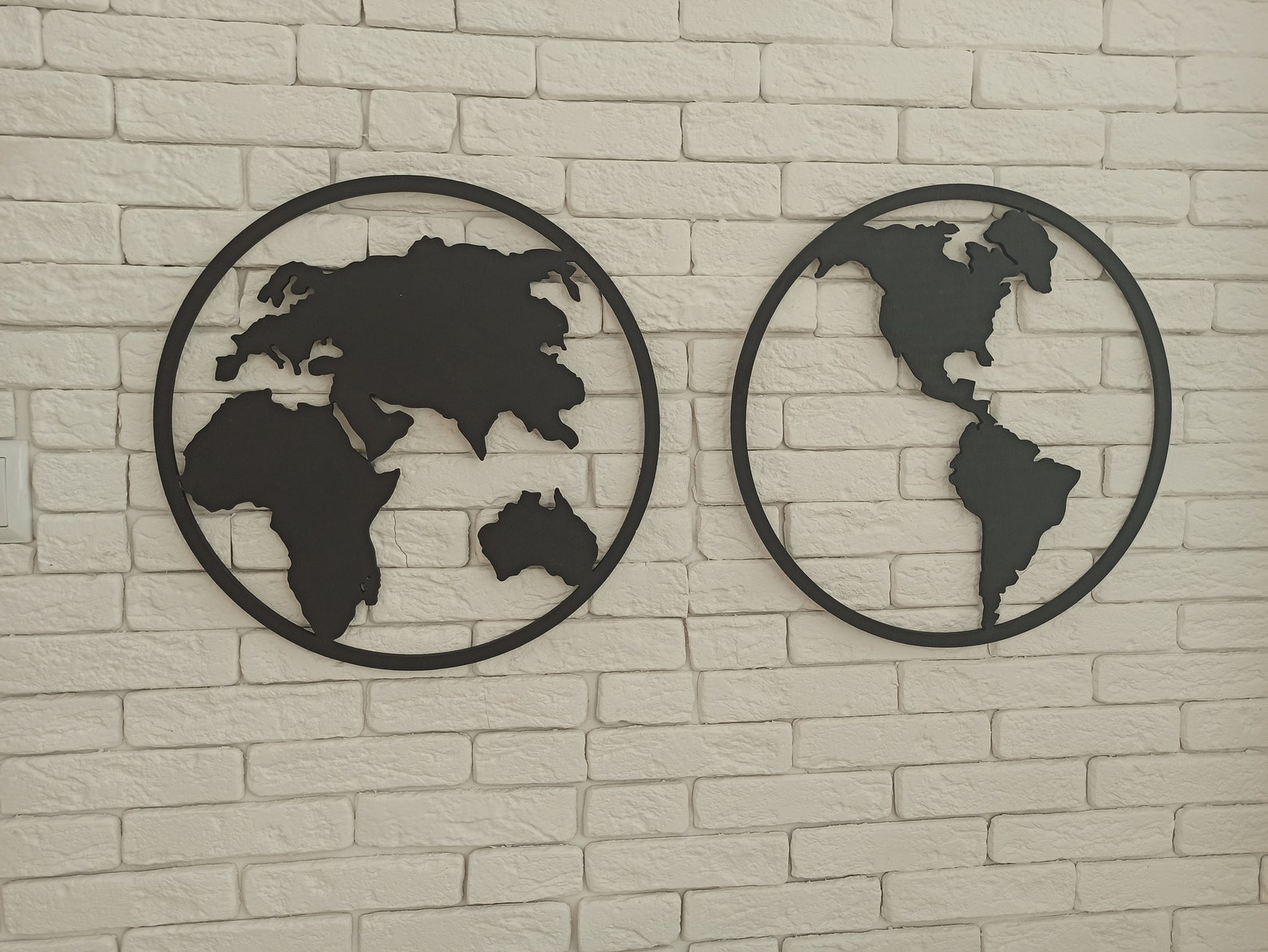 The Globe wooden World Map Wall Art Round World Map - Etsy