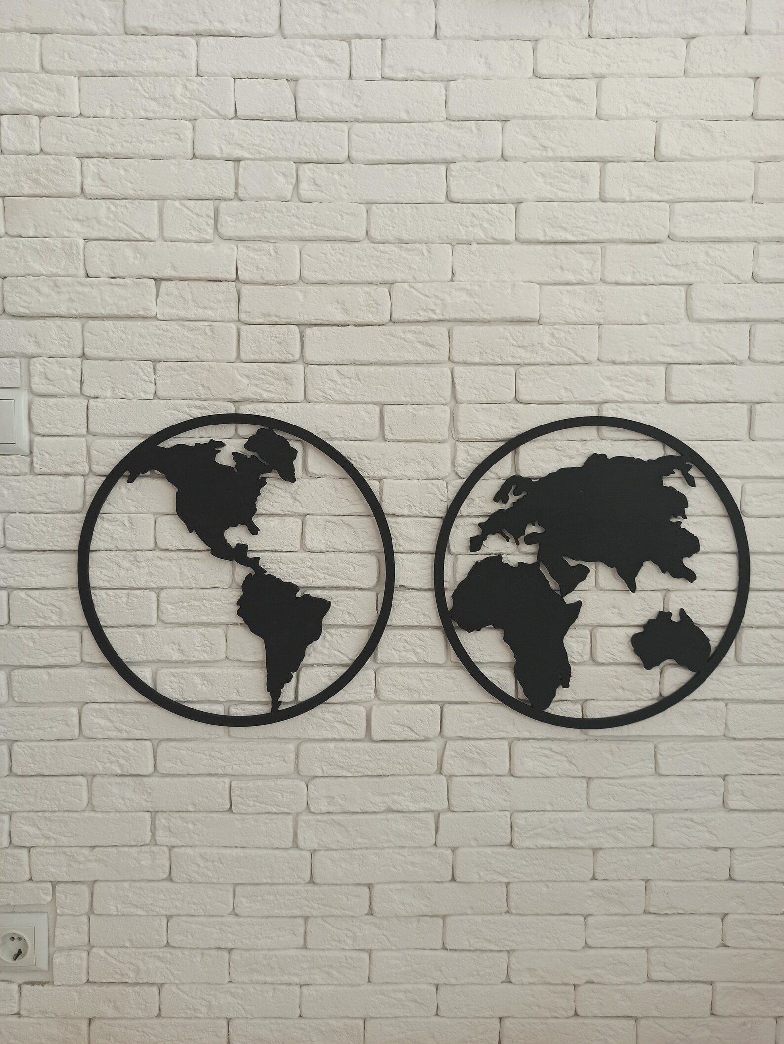 The Globe wooden World Map Wall Art Round World Map - Etsy