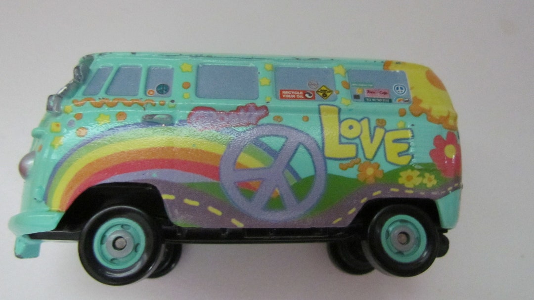 Disney Pixar Cars 3 Fillmore Die-cast Vehicle Hippie Peace Van Toy Mini ...