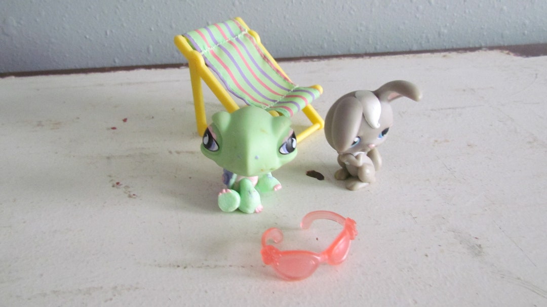 Littlest Pet Shop LPS VINTAGE Rabbit Bunny Feel Real Turtle Set Beach ...