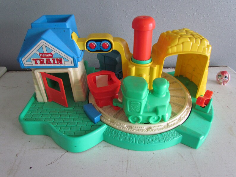 90s Vintage 1990 Playskool Train Station Push & Go M6041 - Etsy