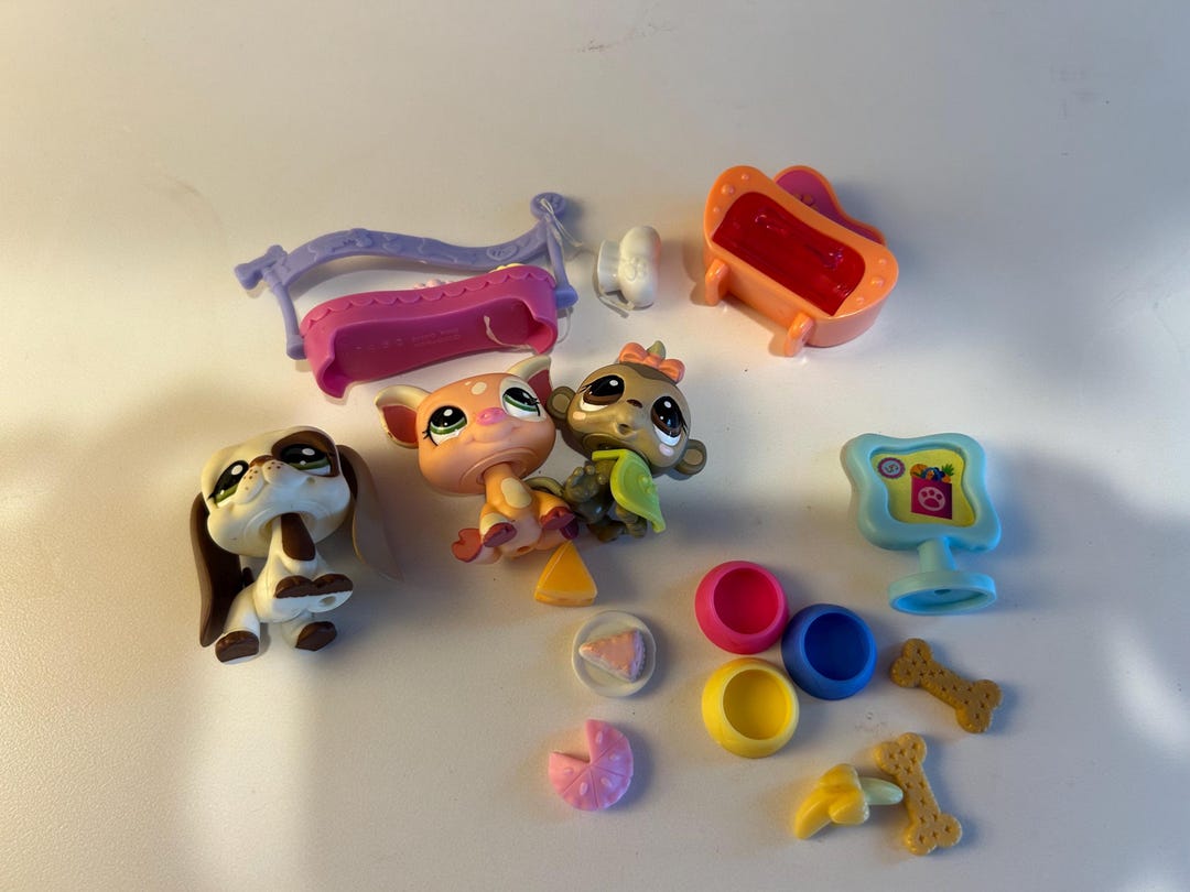 Littlest Pet Shop Bakeshop Humble Pie Pig Monkey Bassett Dog LPS Lot ...