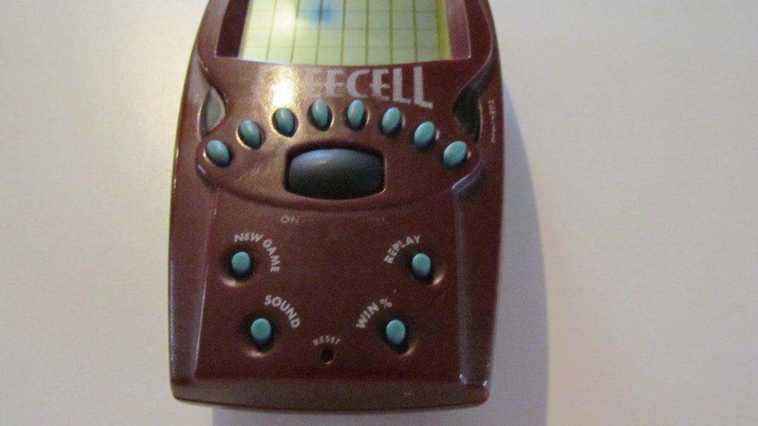 Vintage 90's Handheld Freecell Solitaire Game - 8019 1999 Solo ...