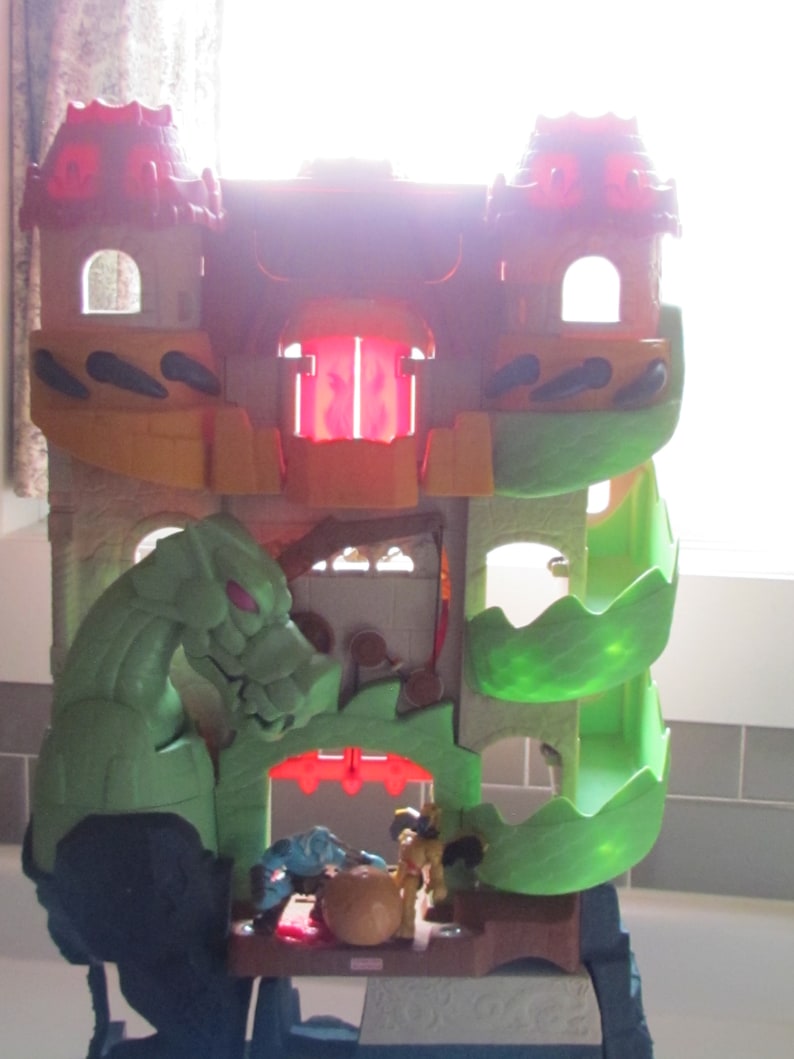 Fisher-price Imaginext Dragon World Fortress Castle Sounds Red Dragon ...