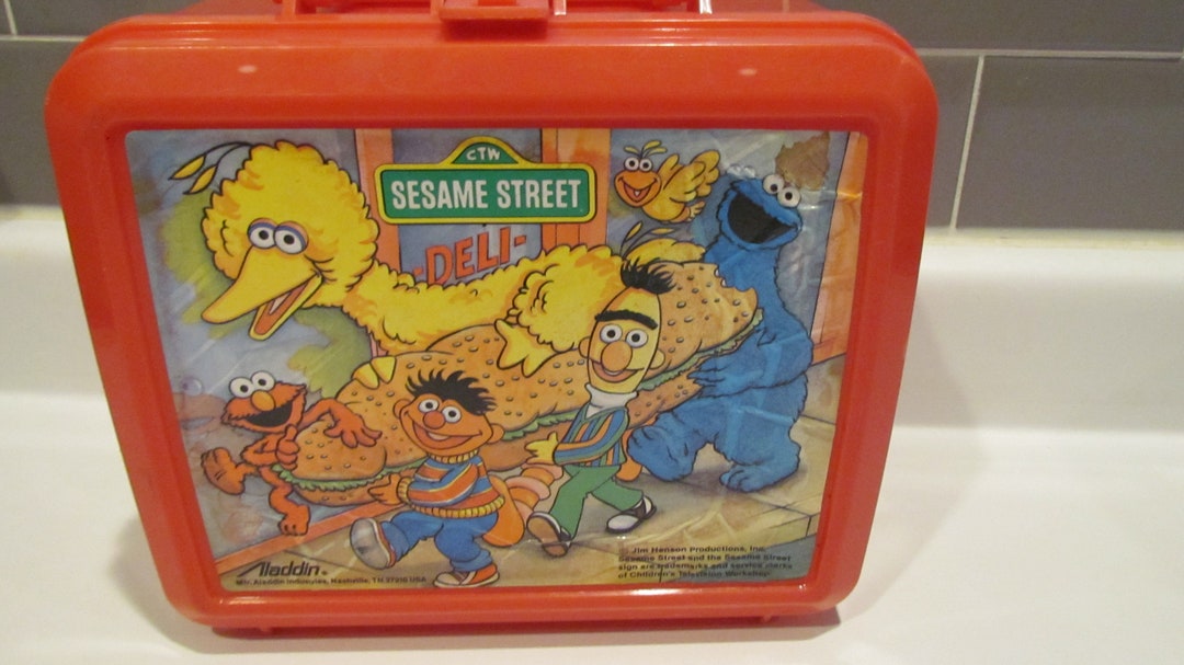 80's Muppets Vintage Aladdin Red Plastic Lunchbox Sesame Street 37210 ...